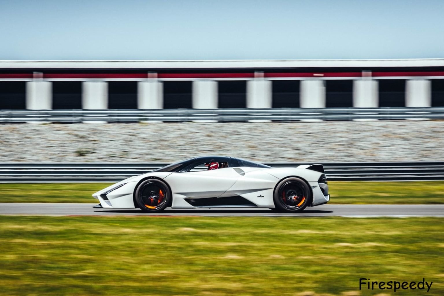 SSC Tuatara | Speed, Price, Records, and Specifications